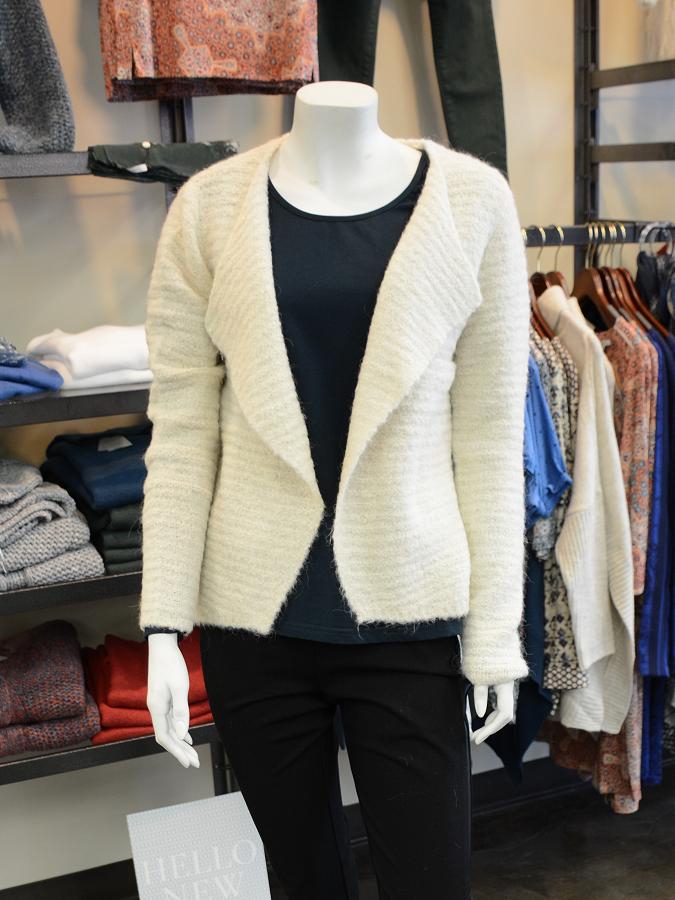 styleNOW – Independent jewellery, bras that fit, and cozy sweaters ...